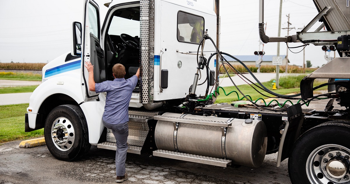 Mental Health in Trucking: 5 Ways to Support Stressed Drivers - MEM